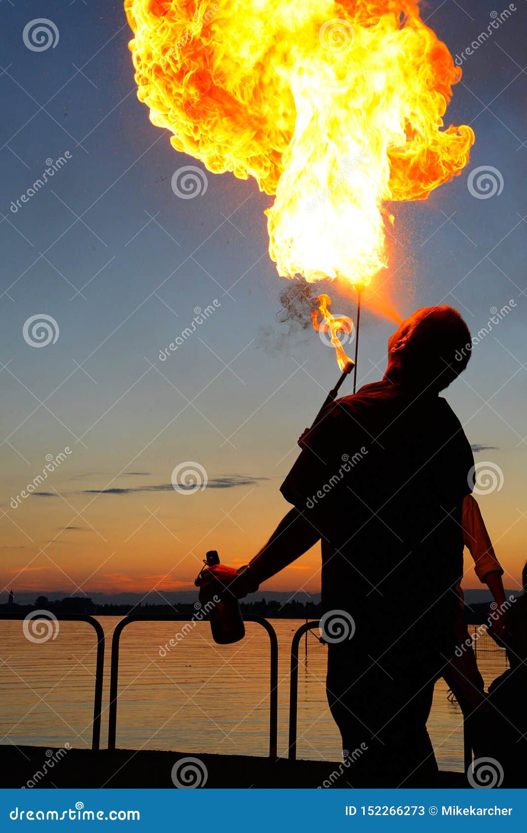 Fire eater editorial stock photo. Image of juggler, danger - 152266273