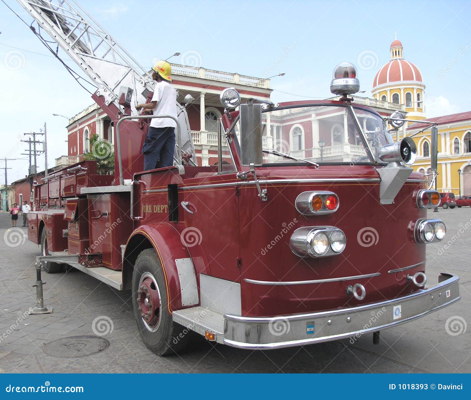 Fire engine stock image. Image of engine, rescue, flames - 1018393