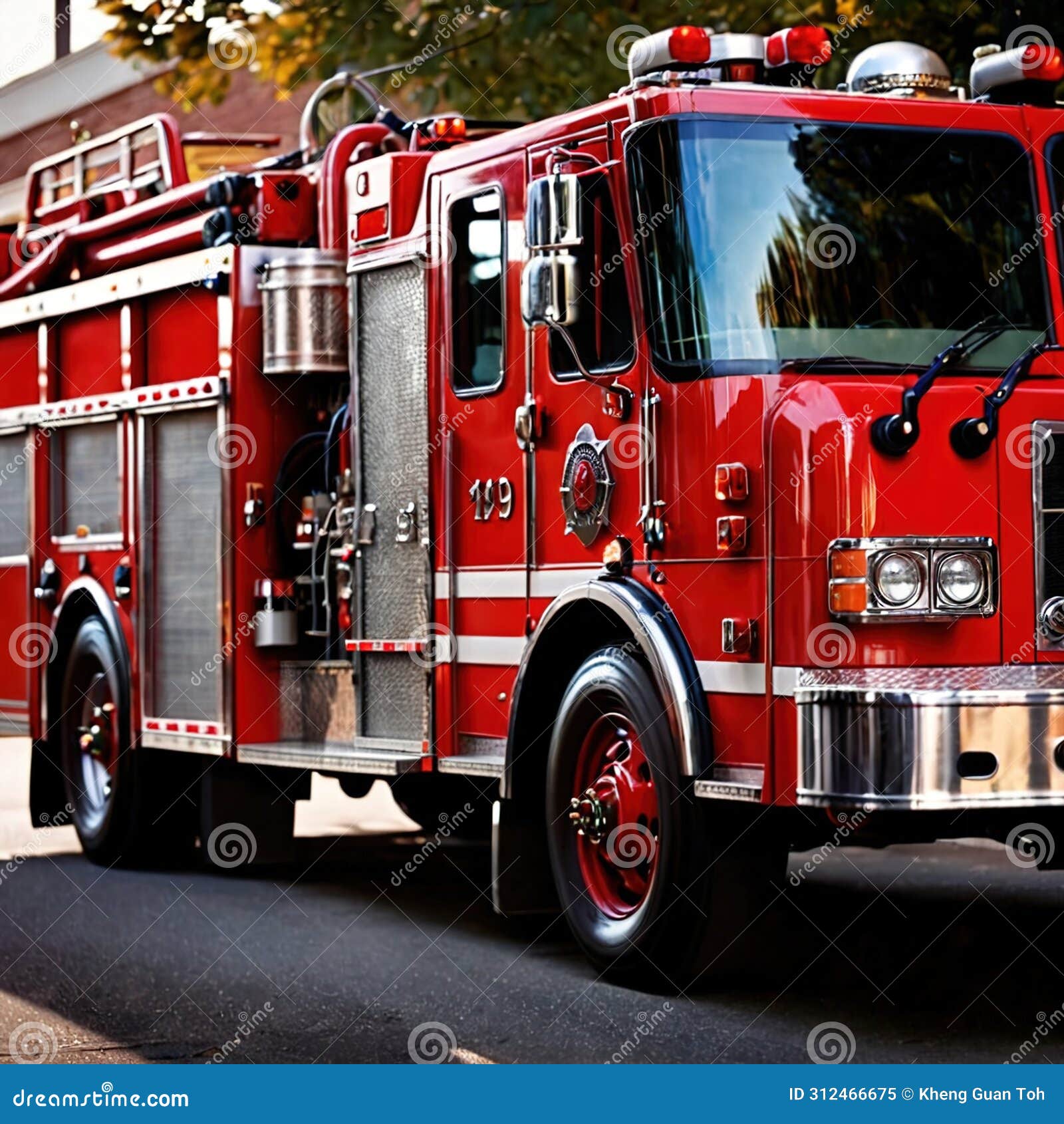 Fire Engine, Emergency Response Vehicle for Fire Fighting Stock ...