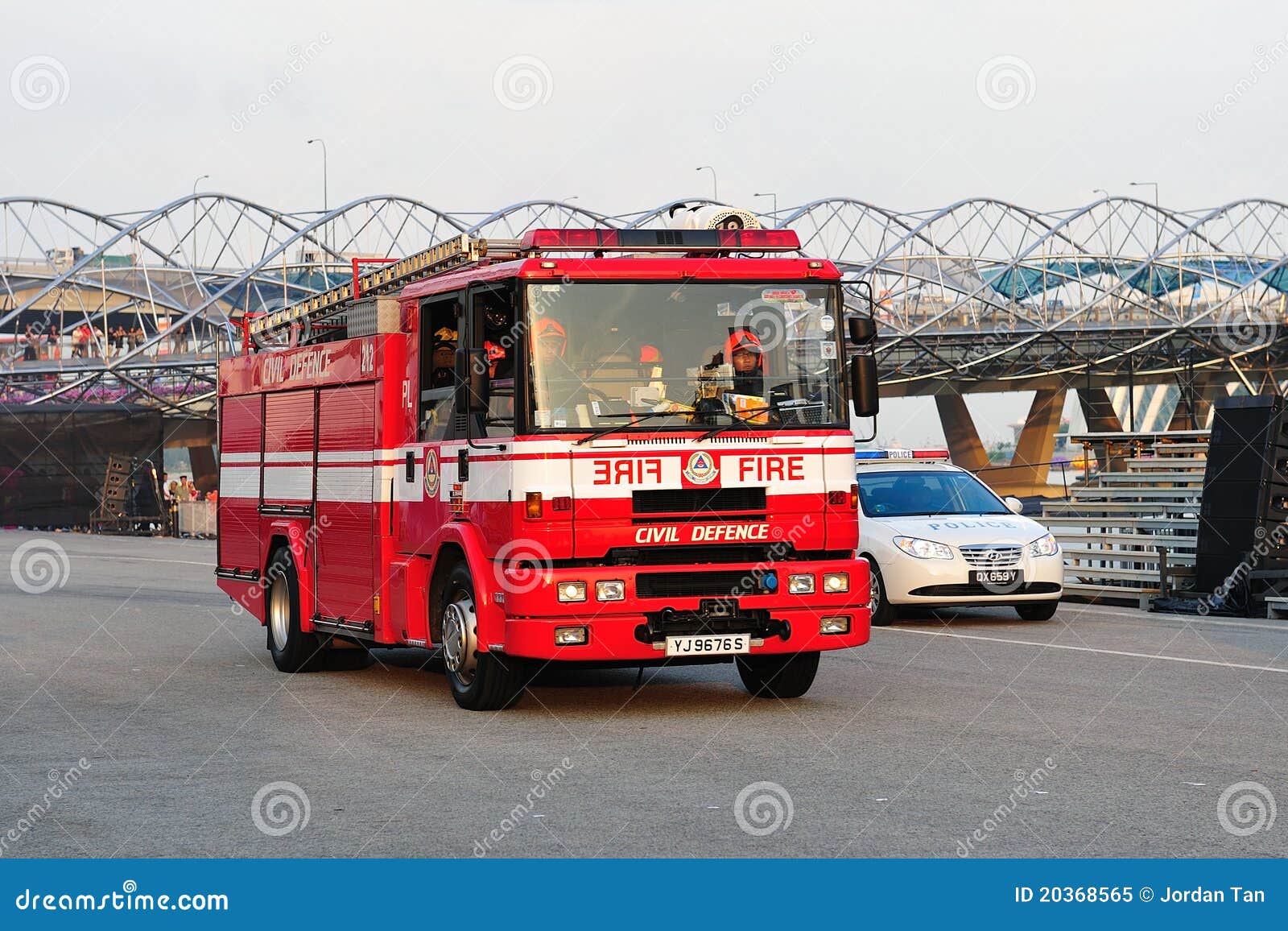 Fire Engine and Police Car at NDP 2011 Editorial Image - Image of ...