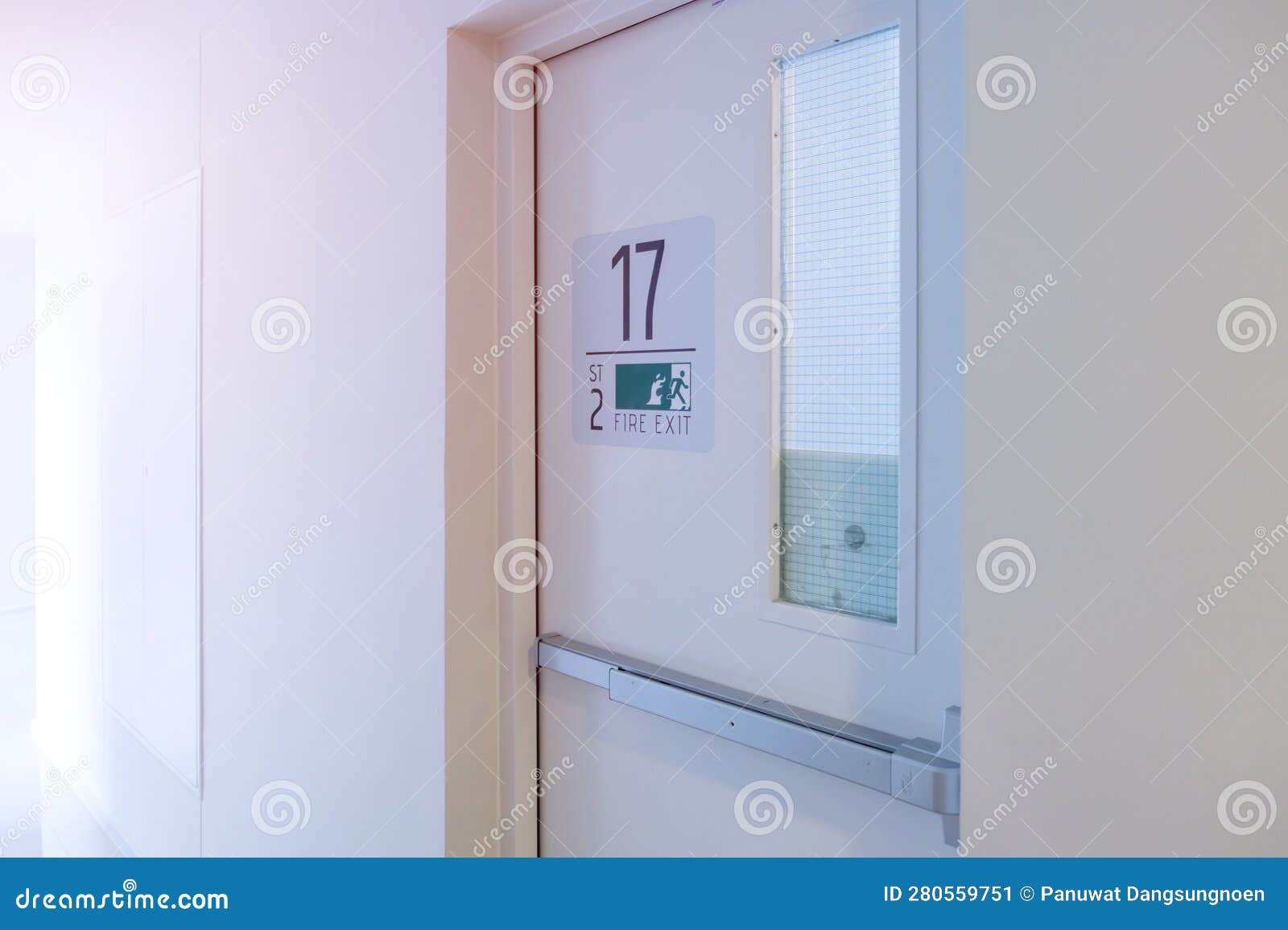 Fire Exit Door Sign for Emergency. Stairwell Fire for Escape in ...