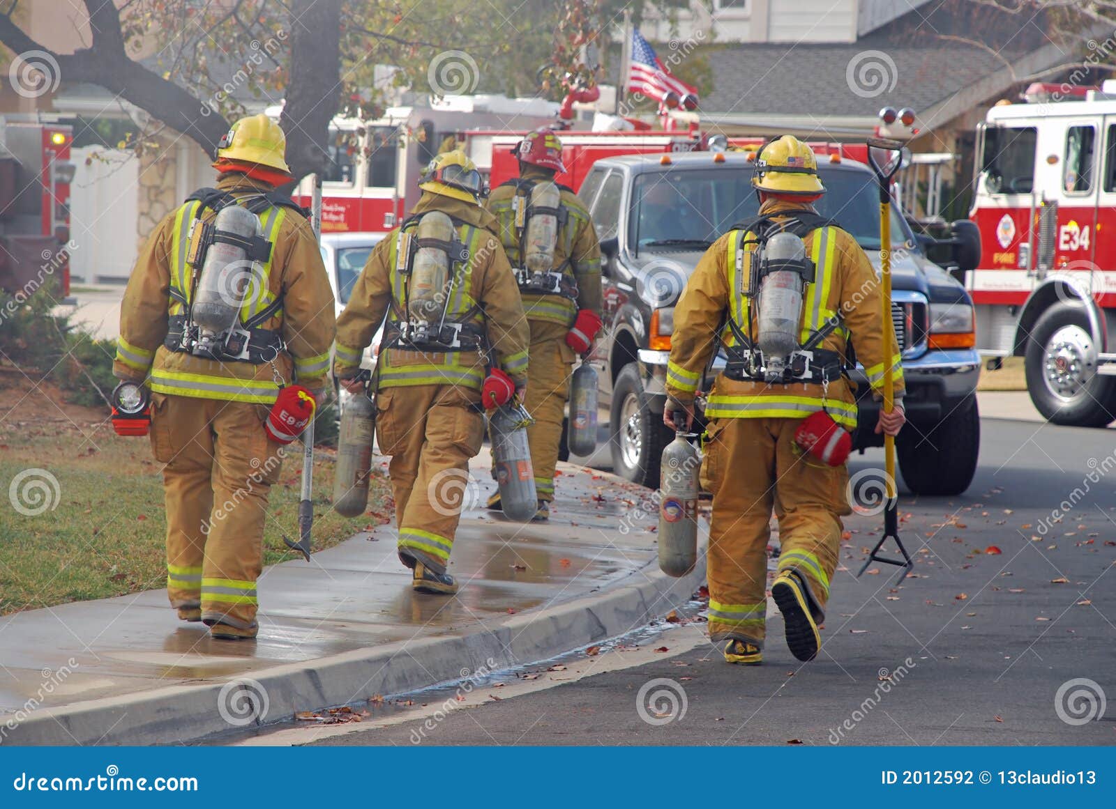 Fire Fighters Heading To a Fire Editorial Photography - Image of alarm ...