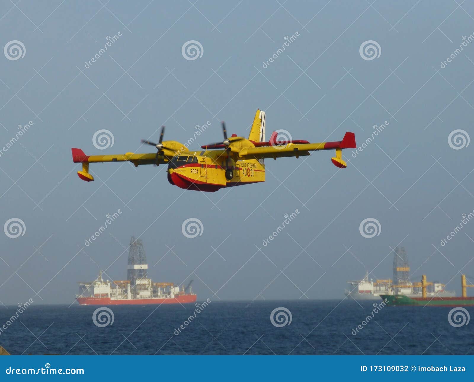 Fire Fighting Intervention Aircraft Supplying Water for Their Work ...
