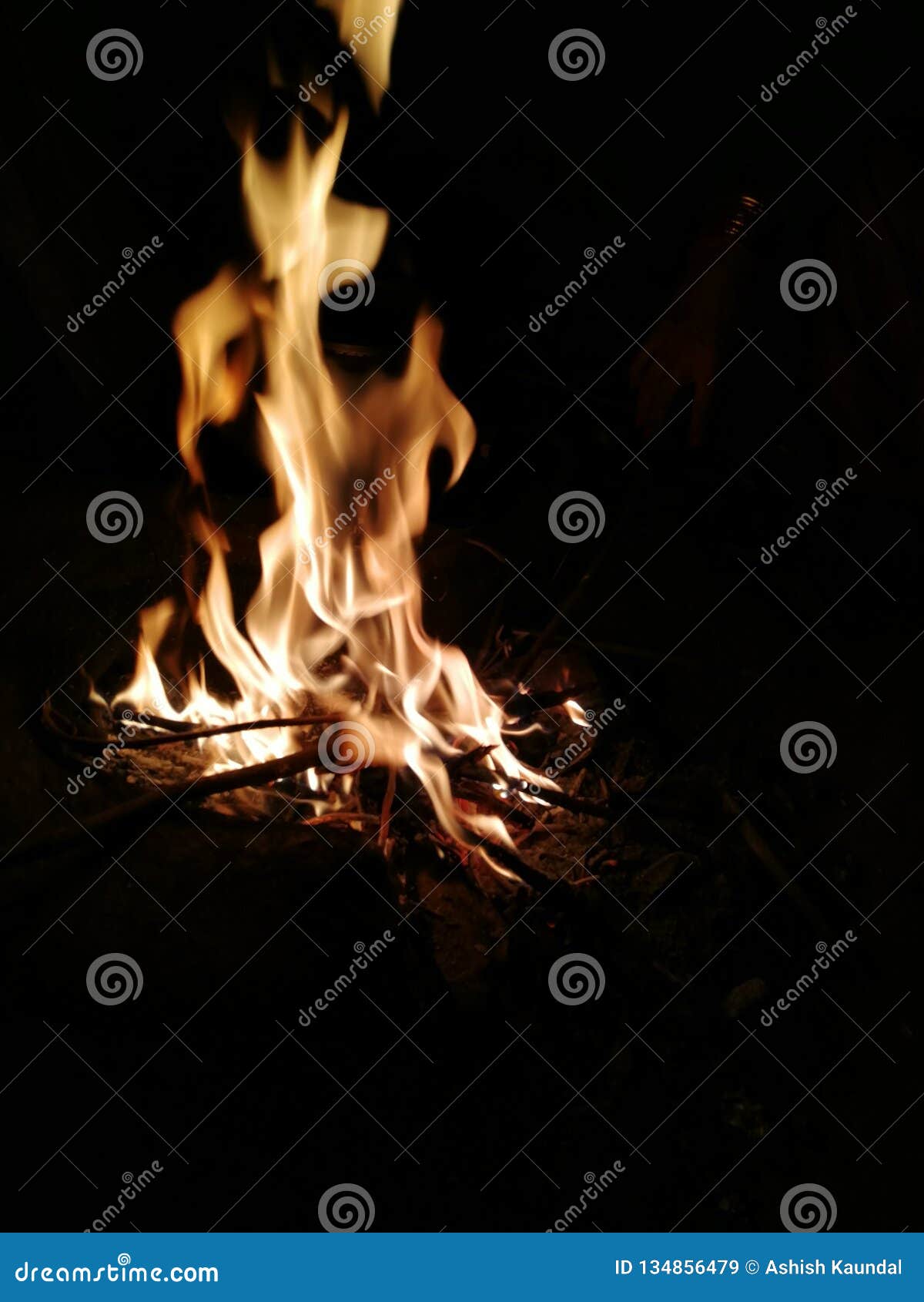 Redish Fire Flames Photos - Free & Royalty-Free Stock Photos from ...