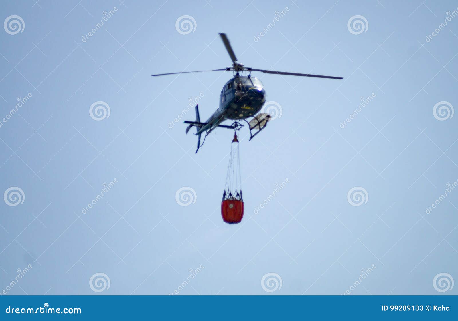 Fire helicopter editorial stock photo. Image of pilotage - 99289133