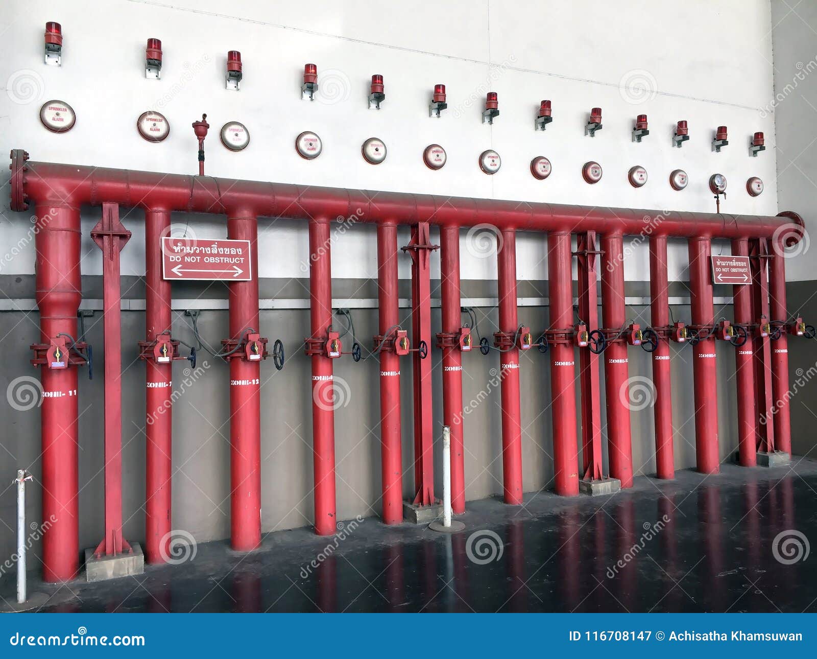 Fire Hydrant System Composed of Red Iron Fire Pipe, Switch for Water ...