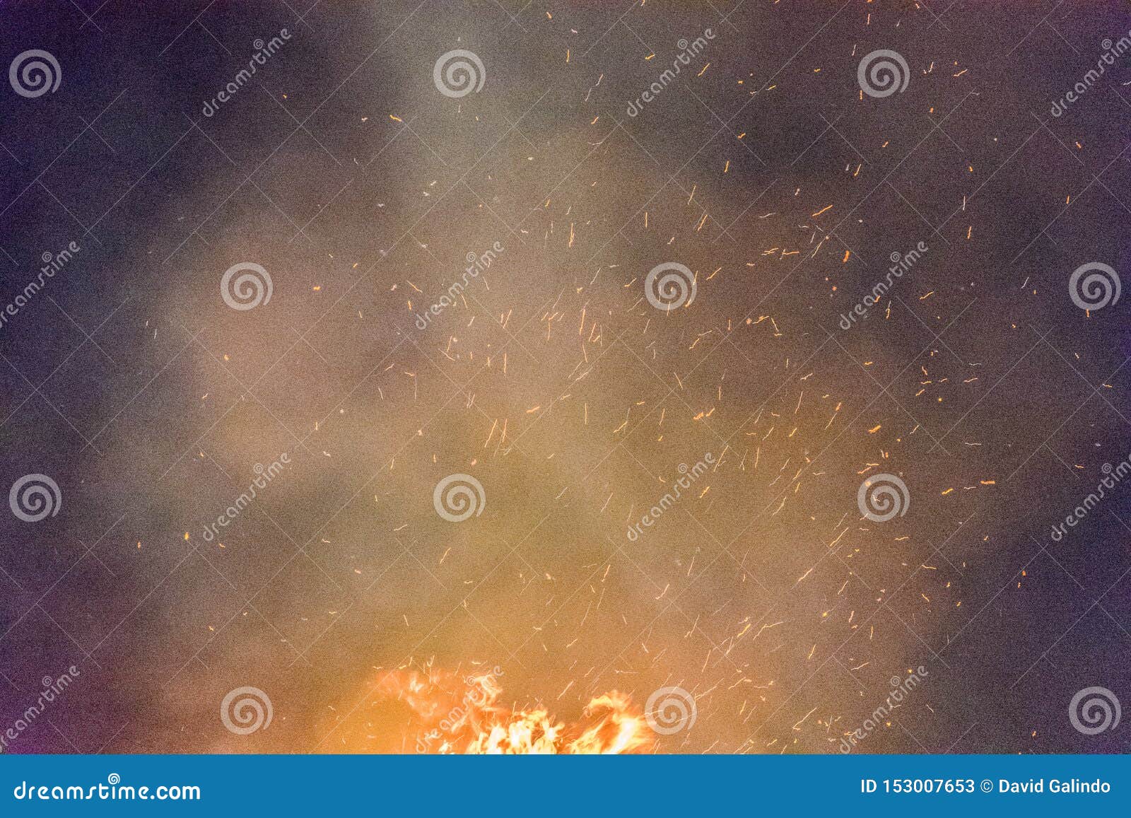 Fire at night wood bonfire stock image. Image of black - 153007653