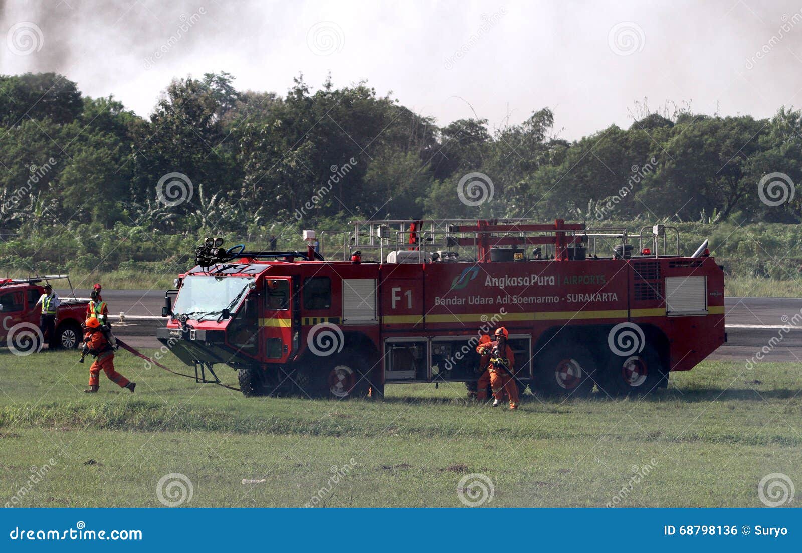Fire rescue editorial photo. Image of fires, rescue, practicing - 68798136