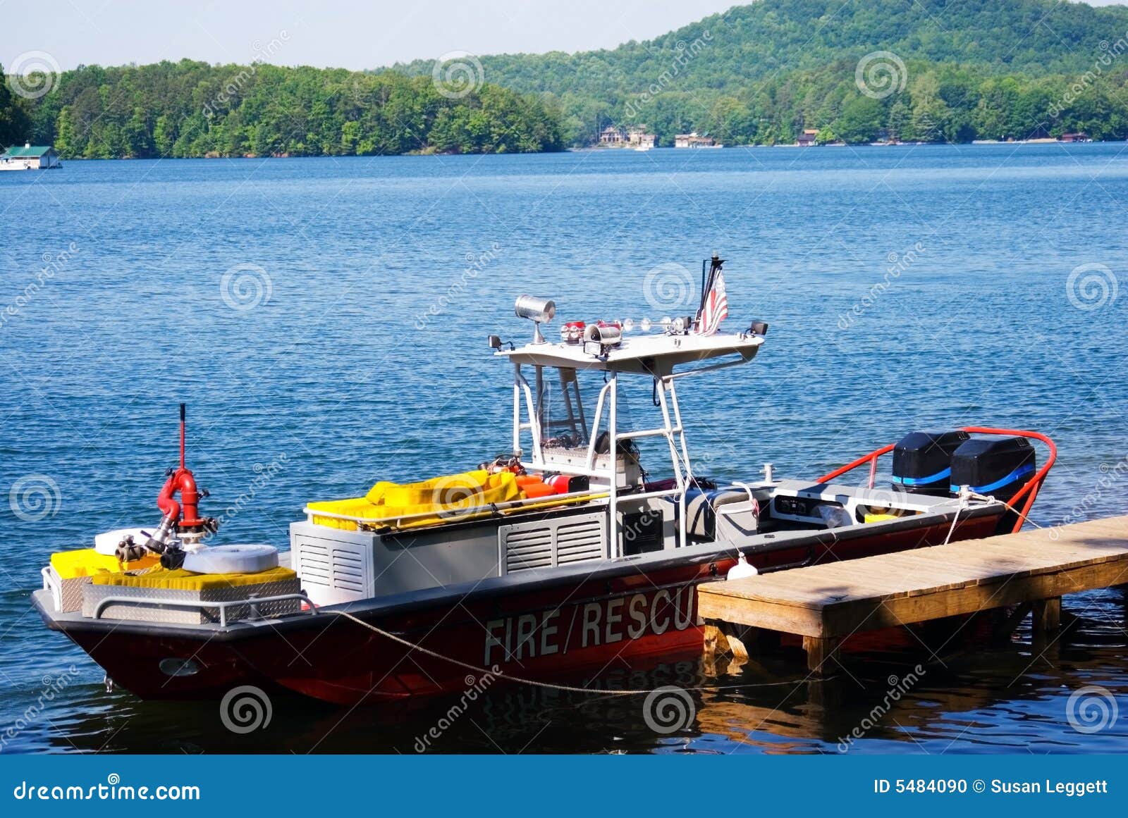Fire and Rescue Boat at Marina Stock Photo - Image of cannon, fire: 5484090