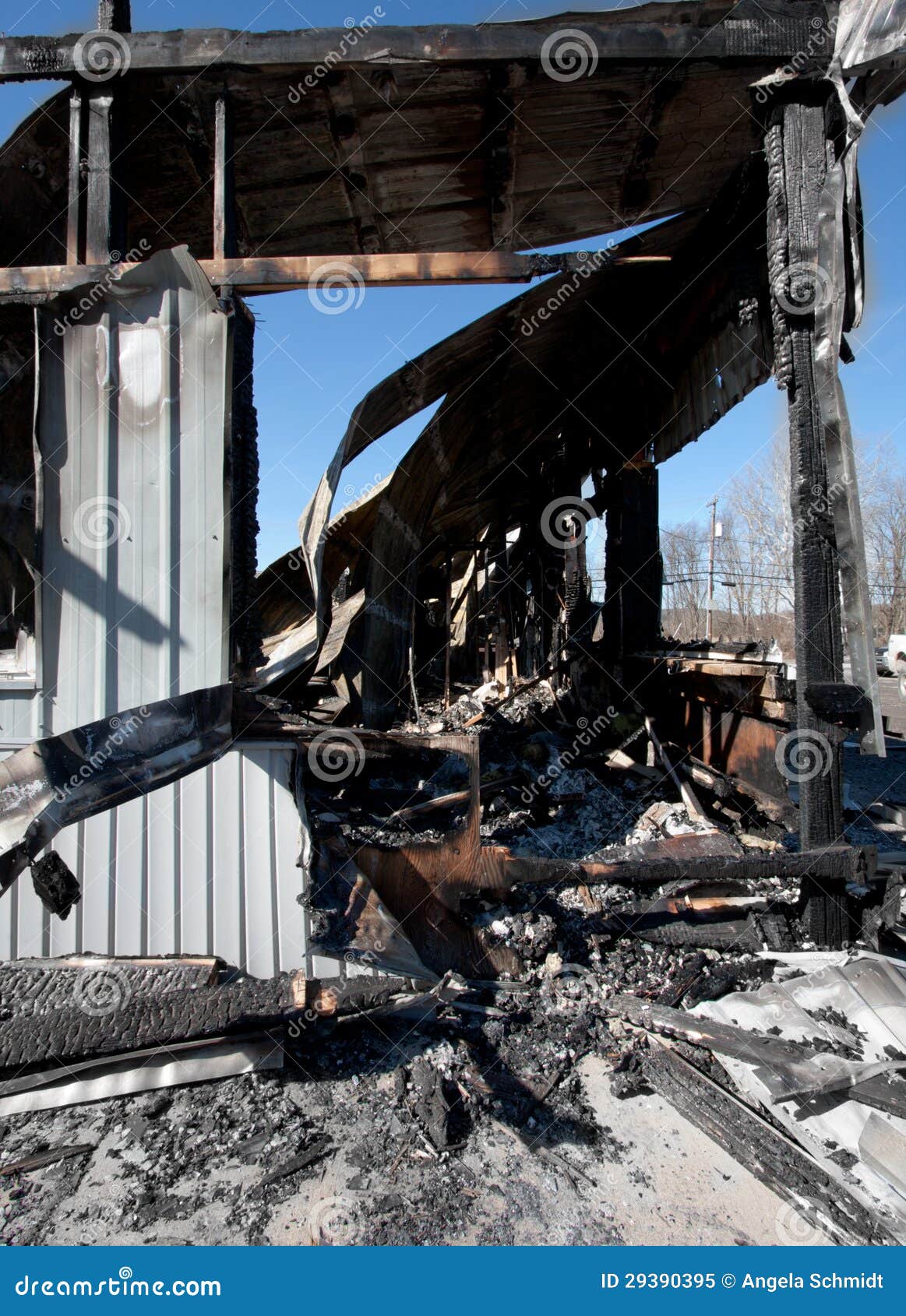 Fire Ruin stock image. Image of smoke, chaos, house, urgency - 29390395