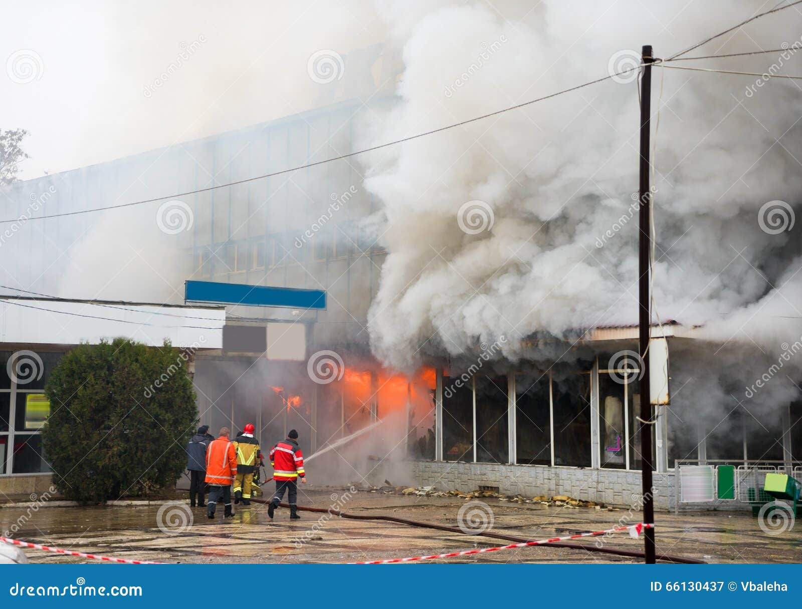 Fire and strong smoke stock image. Image of people, emergency - 66130437
