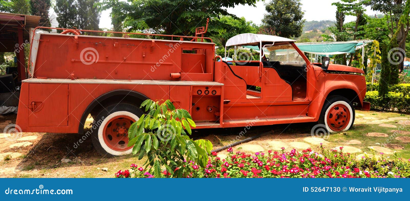 Fire truck Old stock photo. Image of service, alert, number - 52647130