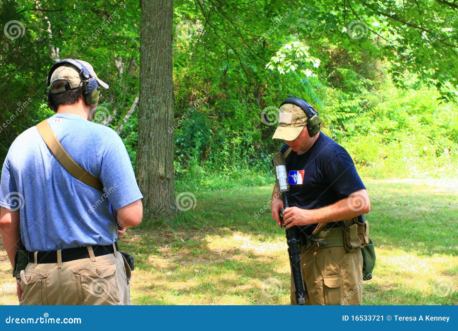 Firearms Class editorial photo. Image of carbine, instructors - 16533721