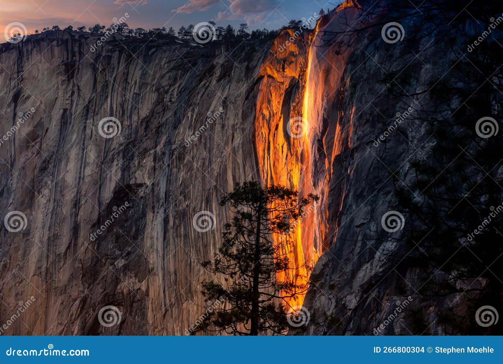 The Firefall on El Capitan, Yosemite National Park, California Stock ...