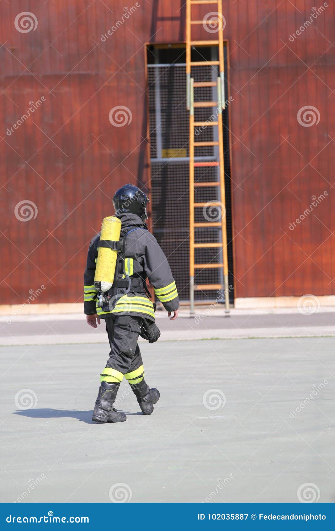 Firefighter with the Oxygen Cylinder Stock Image - Image of bottle ...