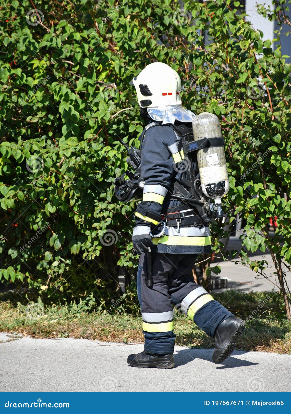 Firefighter at the Scene of a Fire Stock Image - Image of valve, manual ...