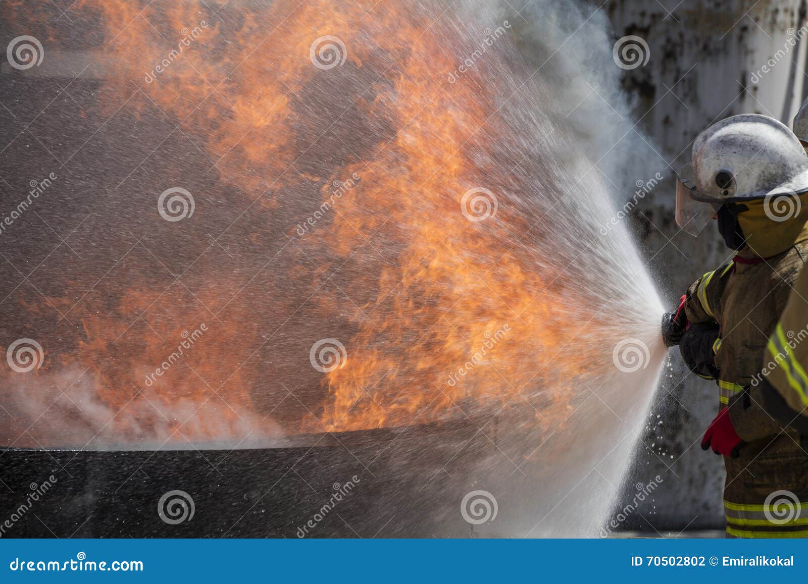 Firefighters Extinguishing House Fire. Editorial Photography - Image of ...