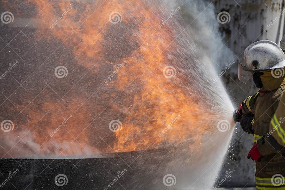 Firefighters Extinguishing House Fire. Editorial Photography - Image of ...