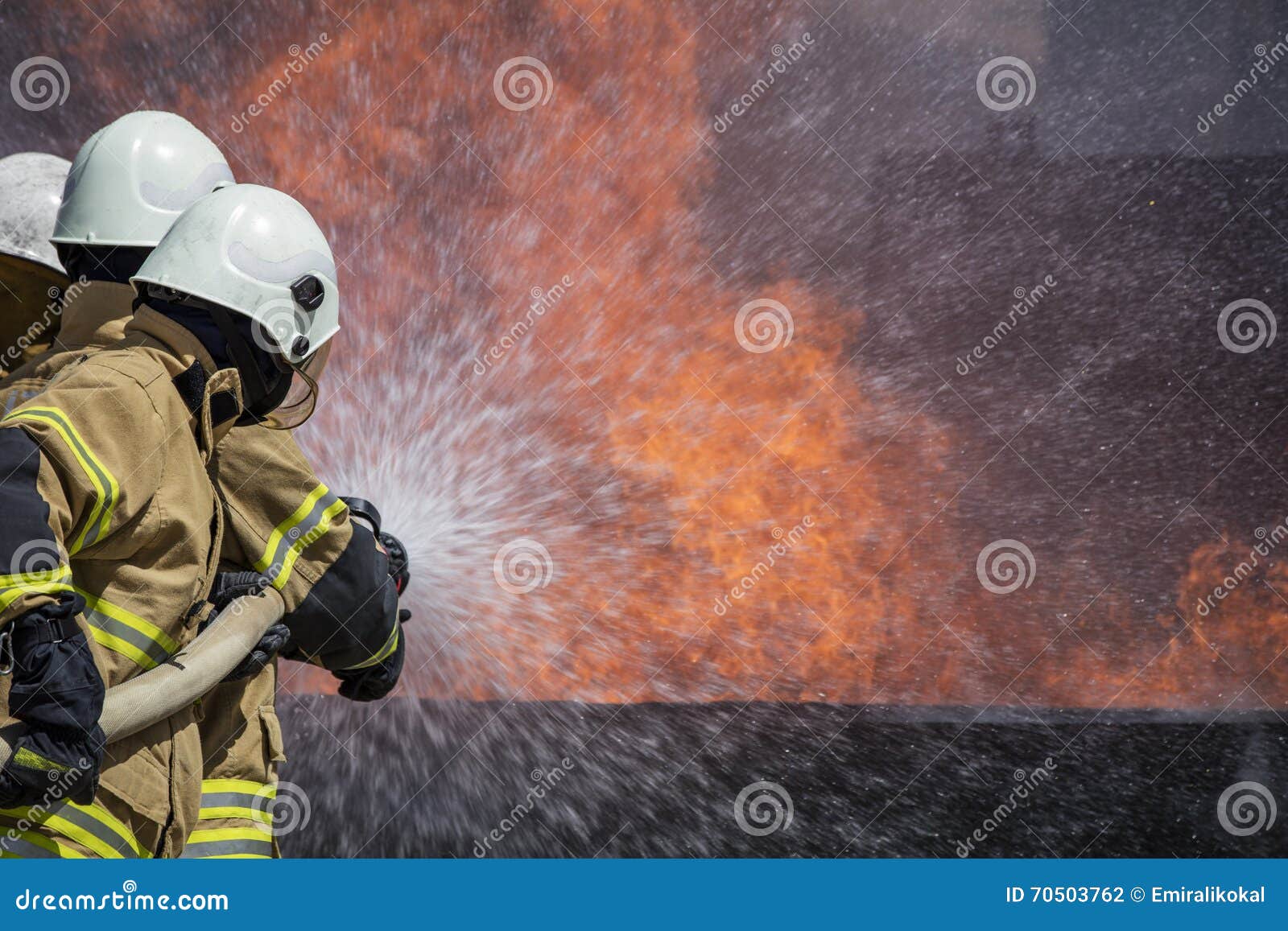 Firefighters Extinguishing House Fire. Editorial Photography - Image of ...