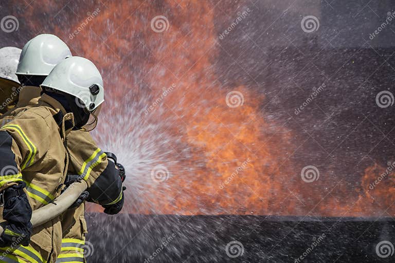 Firefighters Extinguishing House Fire. Editorial Photography - Image of ...