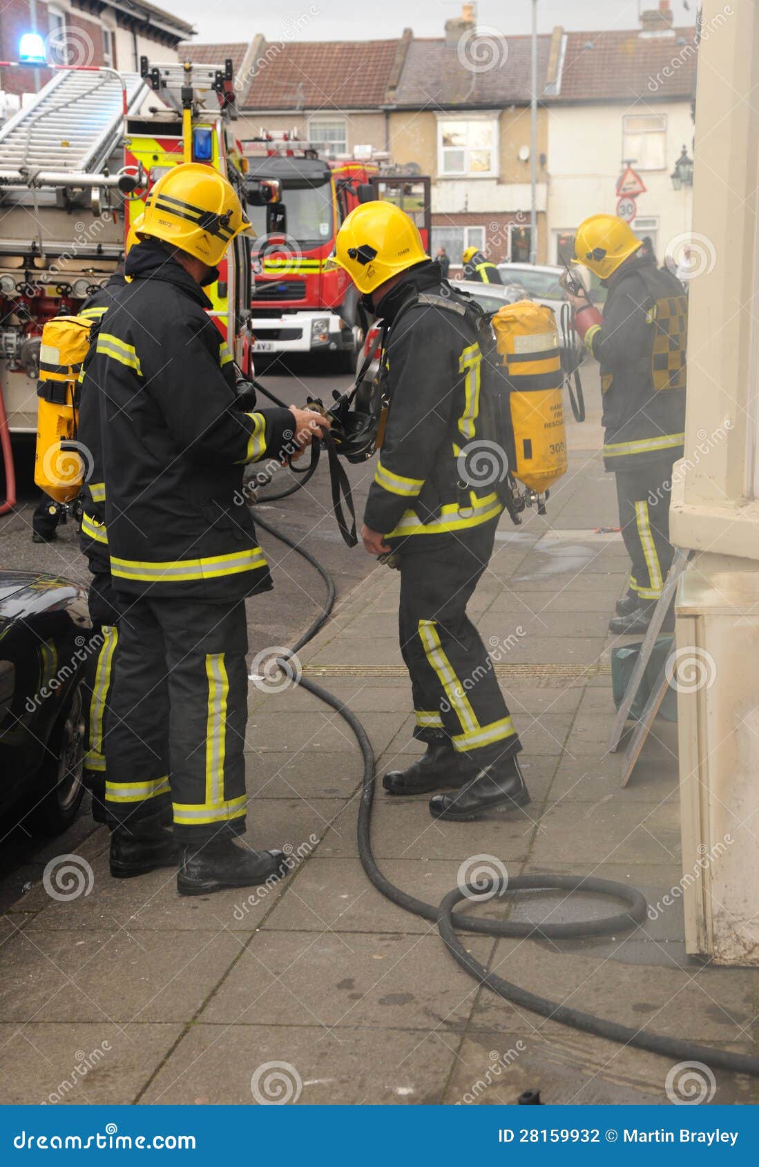 Firefighters at house fire editorial photography. Image of engine ...