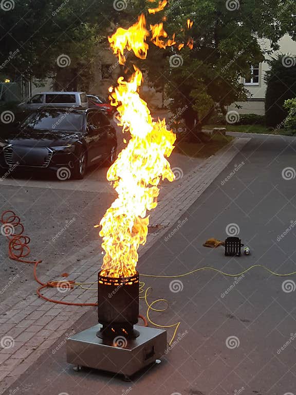 Firefighting Training Simulator Generating Intense Flames for Realistic ...