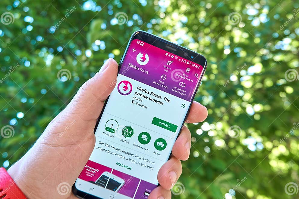 Firefox Focus, the Privacy Browser Mobile App on Samsung S8. Editorial ...