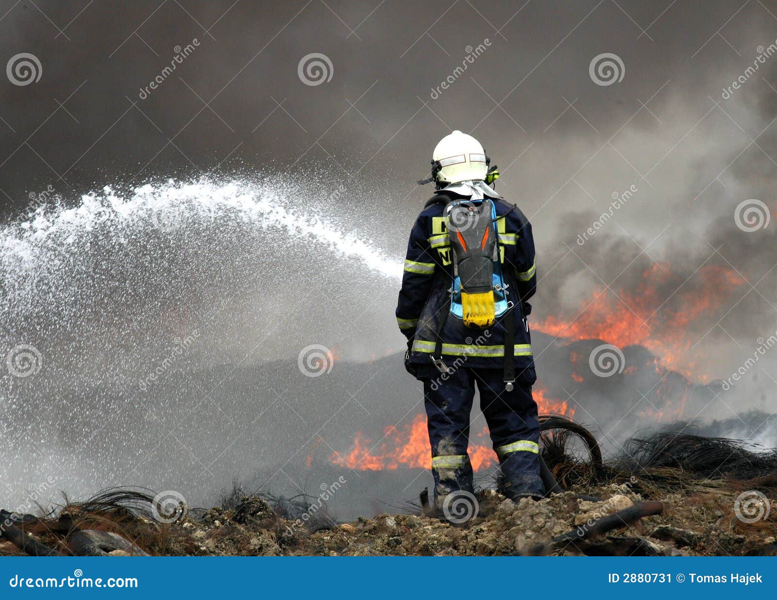 Fireman stock image. Image of extinguish, flames, hosepipe - 2880731