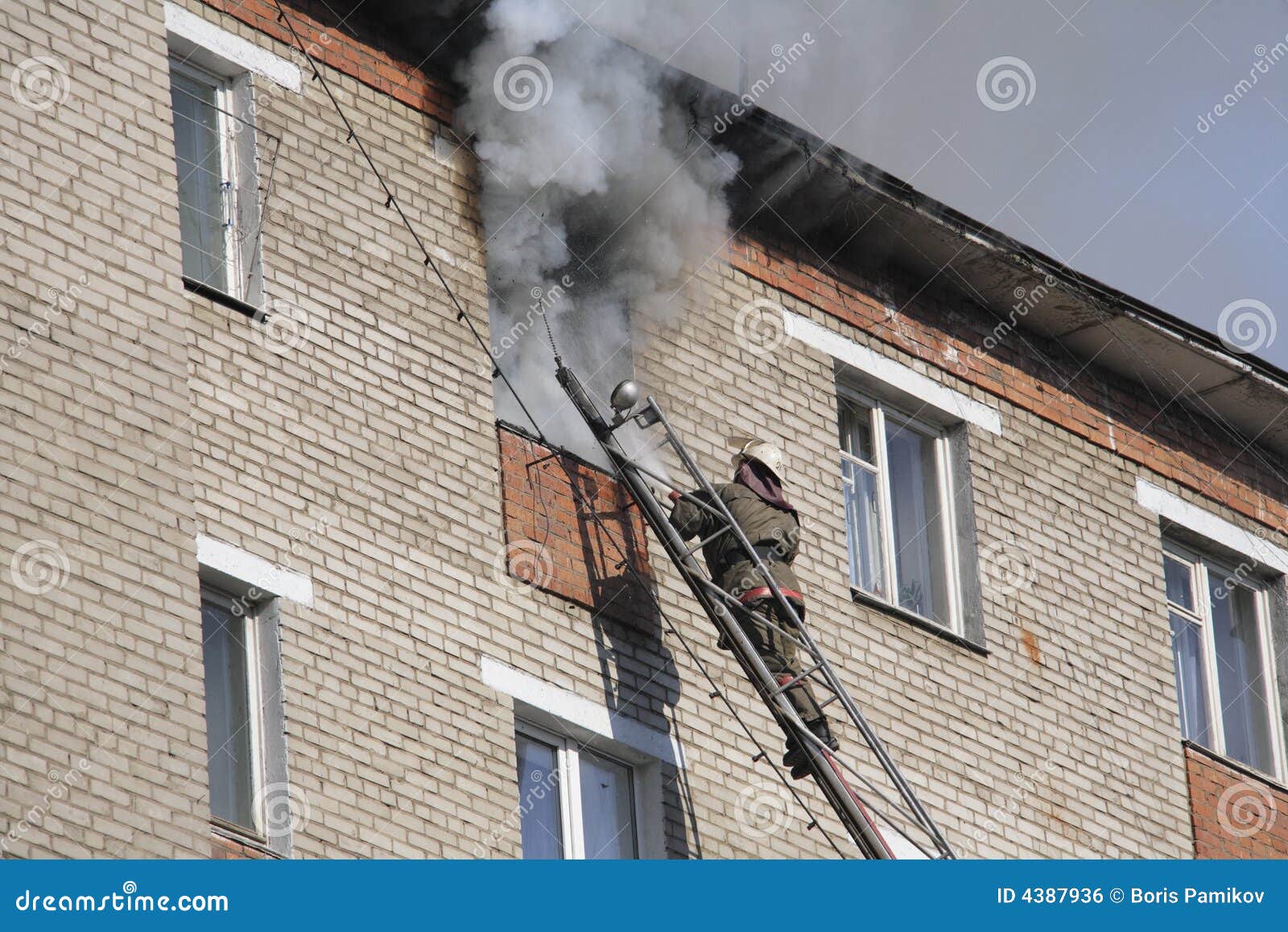 Fireman Extinguish a Fire in Apartment Editorial Photo - Image of ...