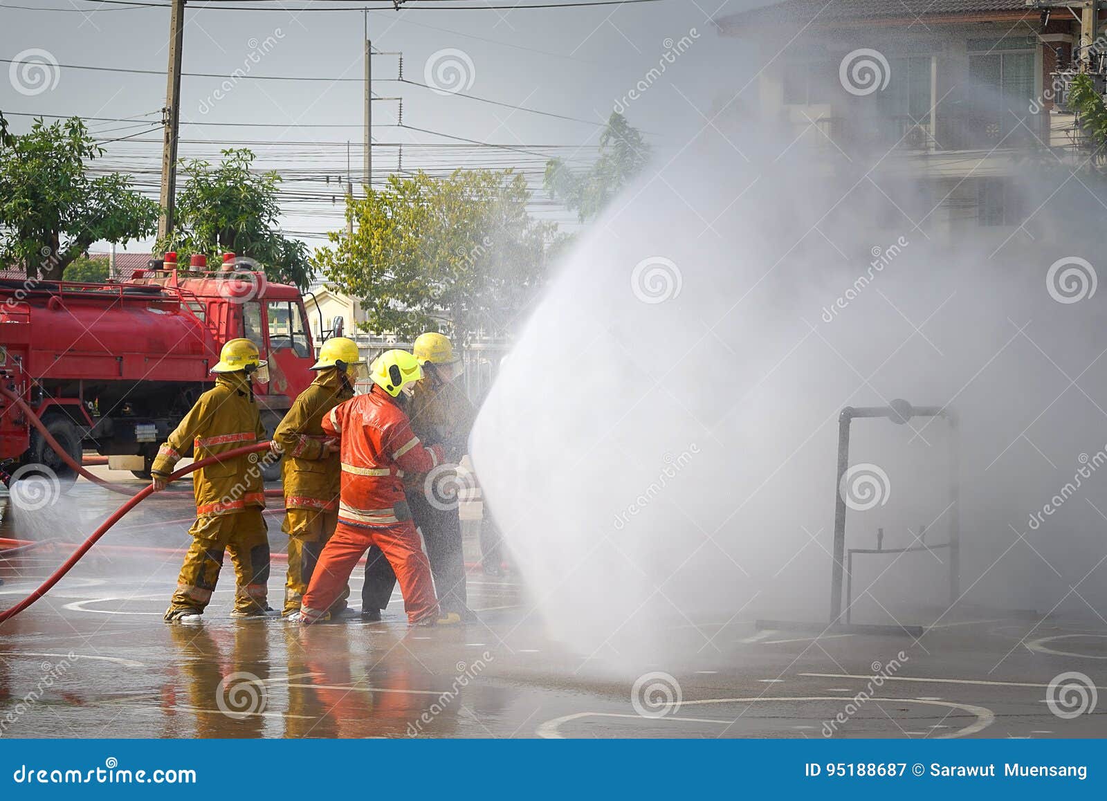 Fireman. Firefighters Training. Editorial Photography - Image of alarm ...