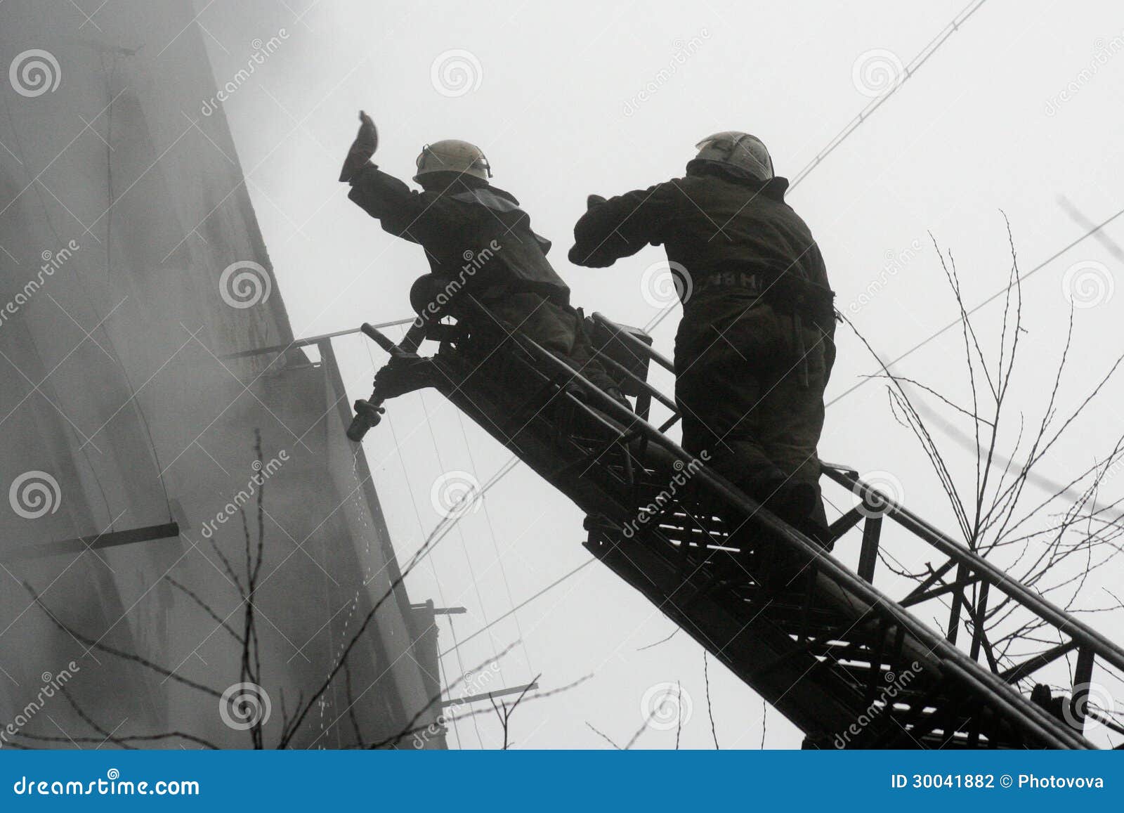 Fireman on the stairs editorial photography. Image of smoke - 30041882