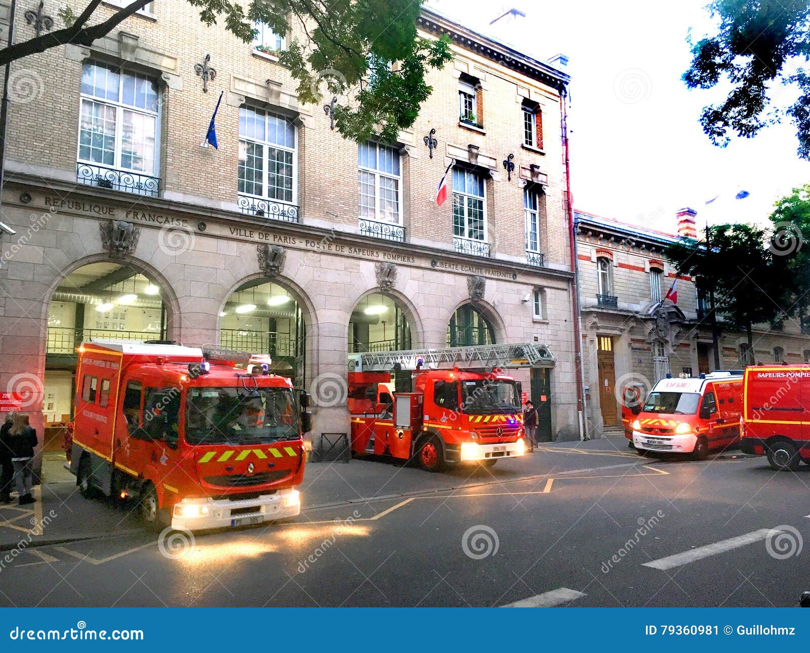 Firemen alert Paris editorial photo. Image of saviour - 79360981 Firemen alert Paris editorial photo. Image of saviour - 79360981