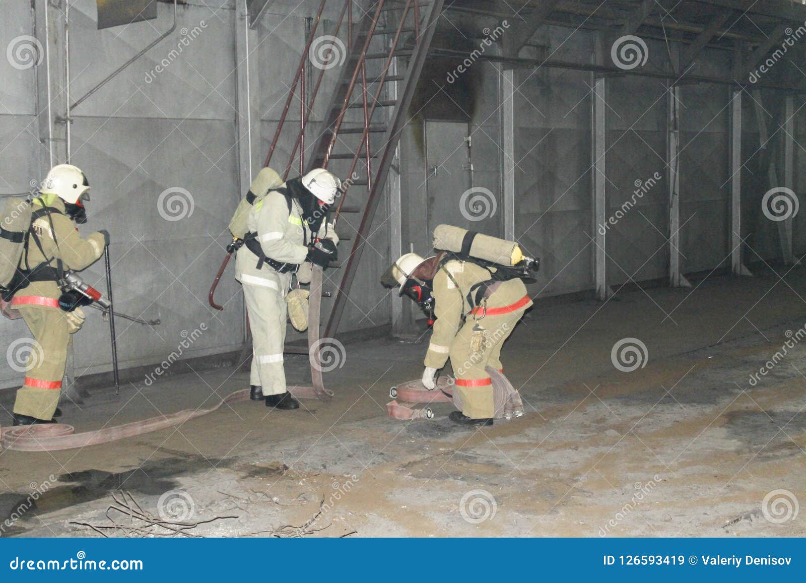 Firemen at work editorial stock image. Image of engine - 126593419