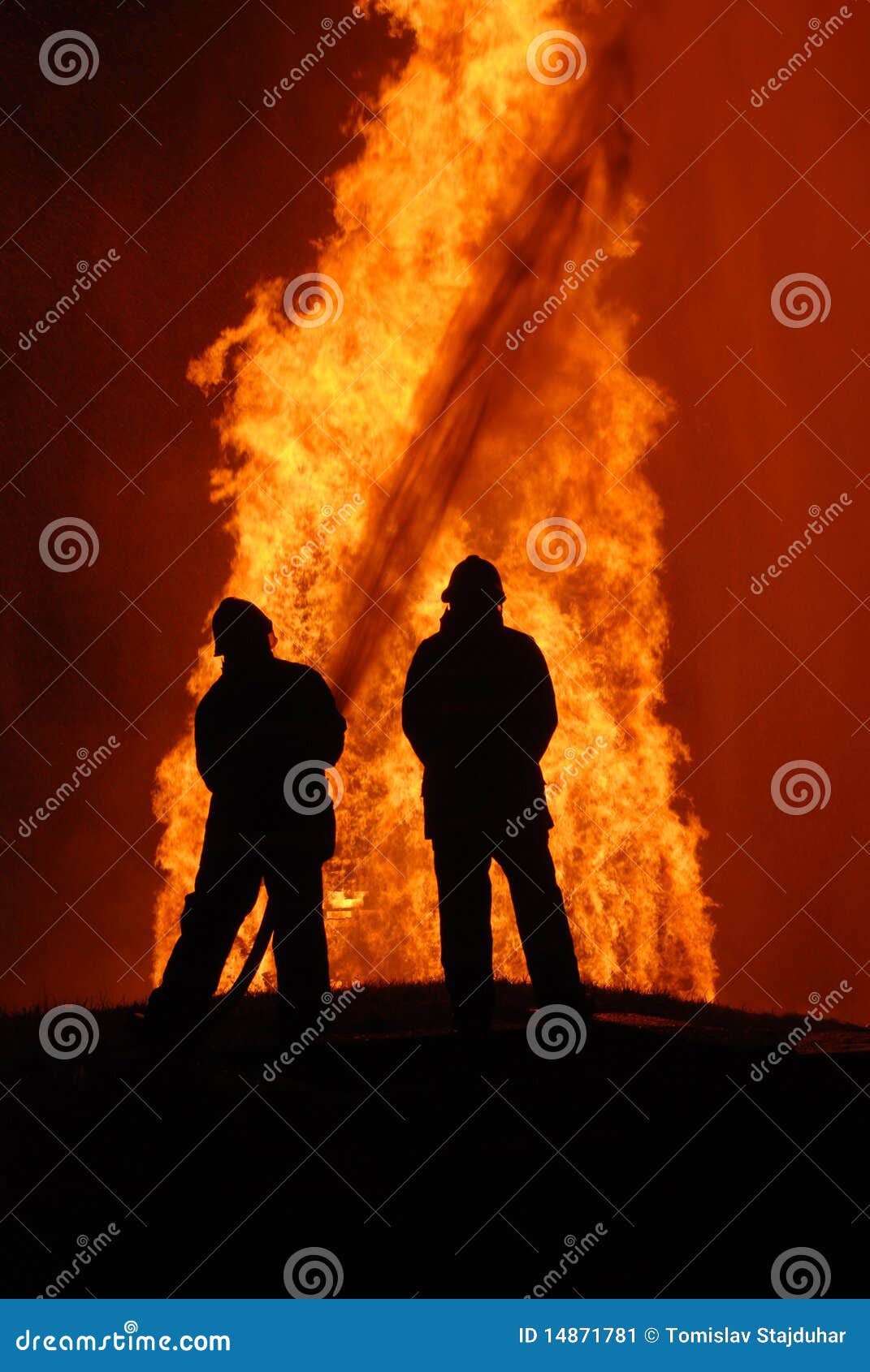 Firemen at work stock image. Image of blaze, extinguish - 14871781