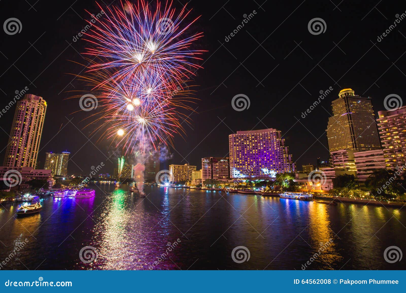 Firework at Chao Phraya River in Countdown Celebration Party 2016 Stock ...