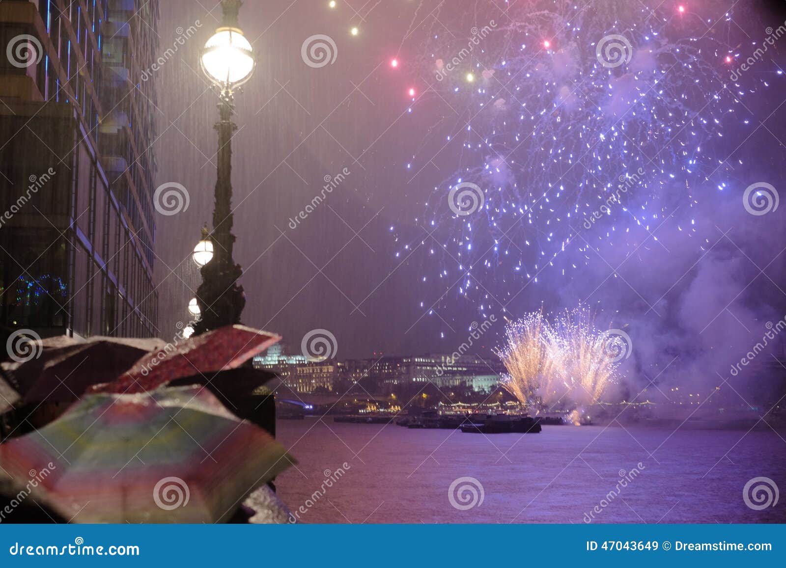 Fireworks on Blackfriars stock image. Image of waterloo - 47043649