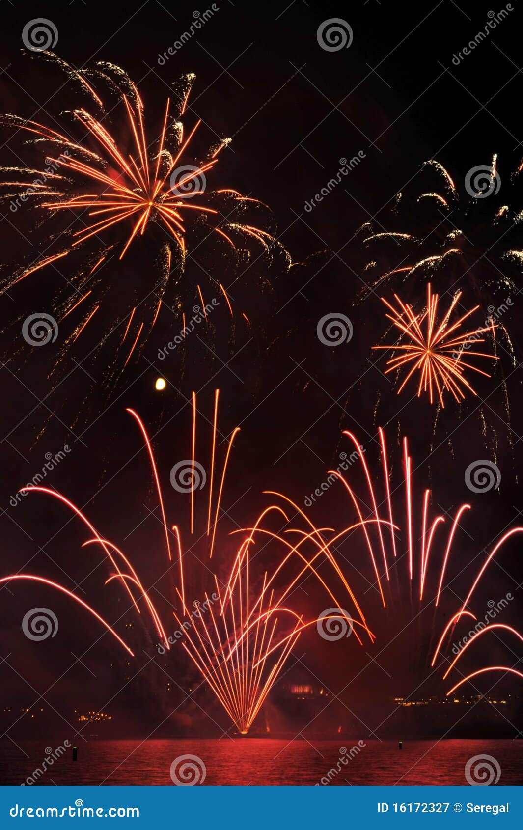 Fireworks burst stock image. Image of pyrotechnics, july - 16172327