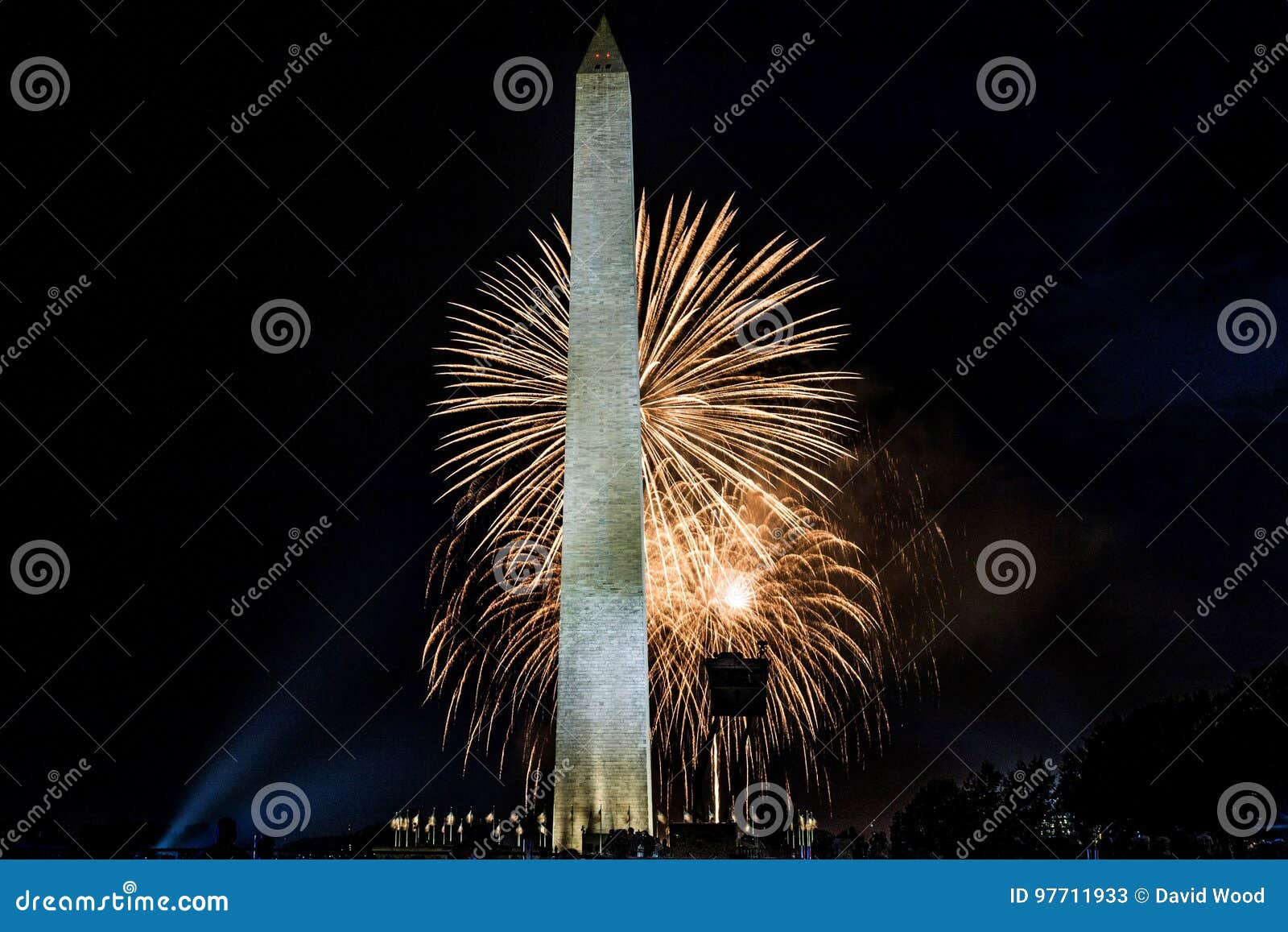 Fireworks on the Mall in Washington DC on the 4th of July 2017 Stock ...