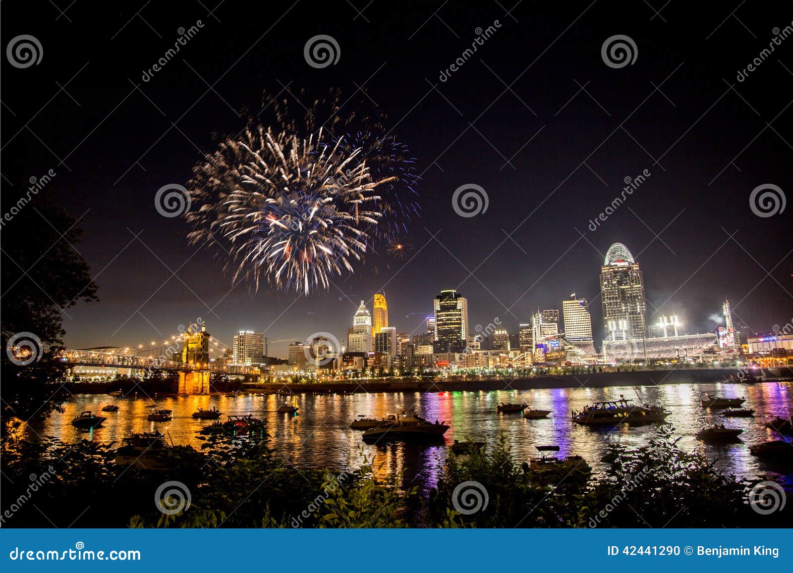 Fireworks Over Skyline editorial image. Image of ohio - 42441290