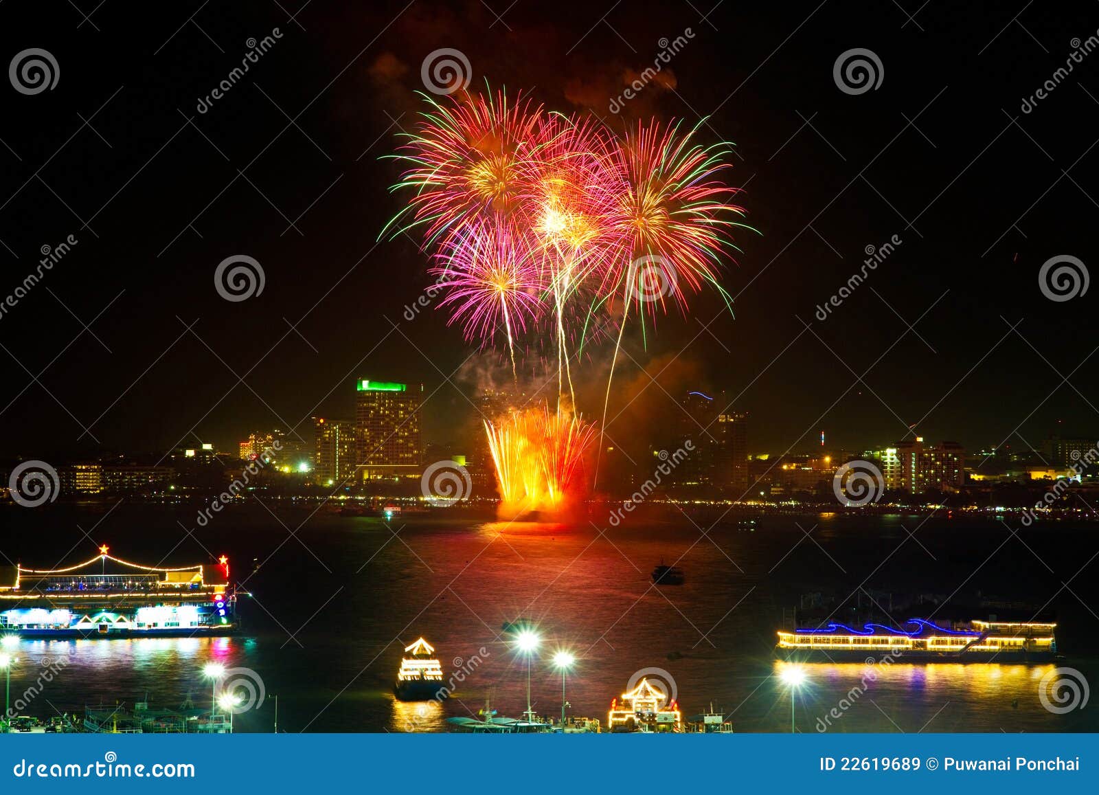 Fireworks with Reflections at Pattaya Gulf Stock Image - Image of ...