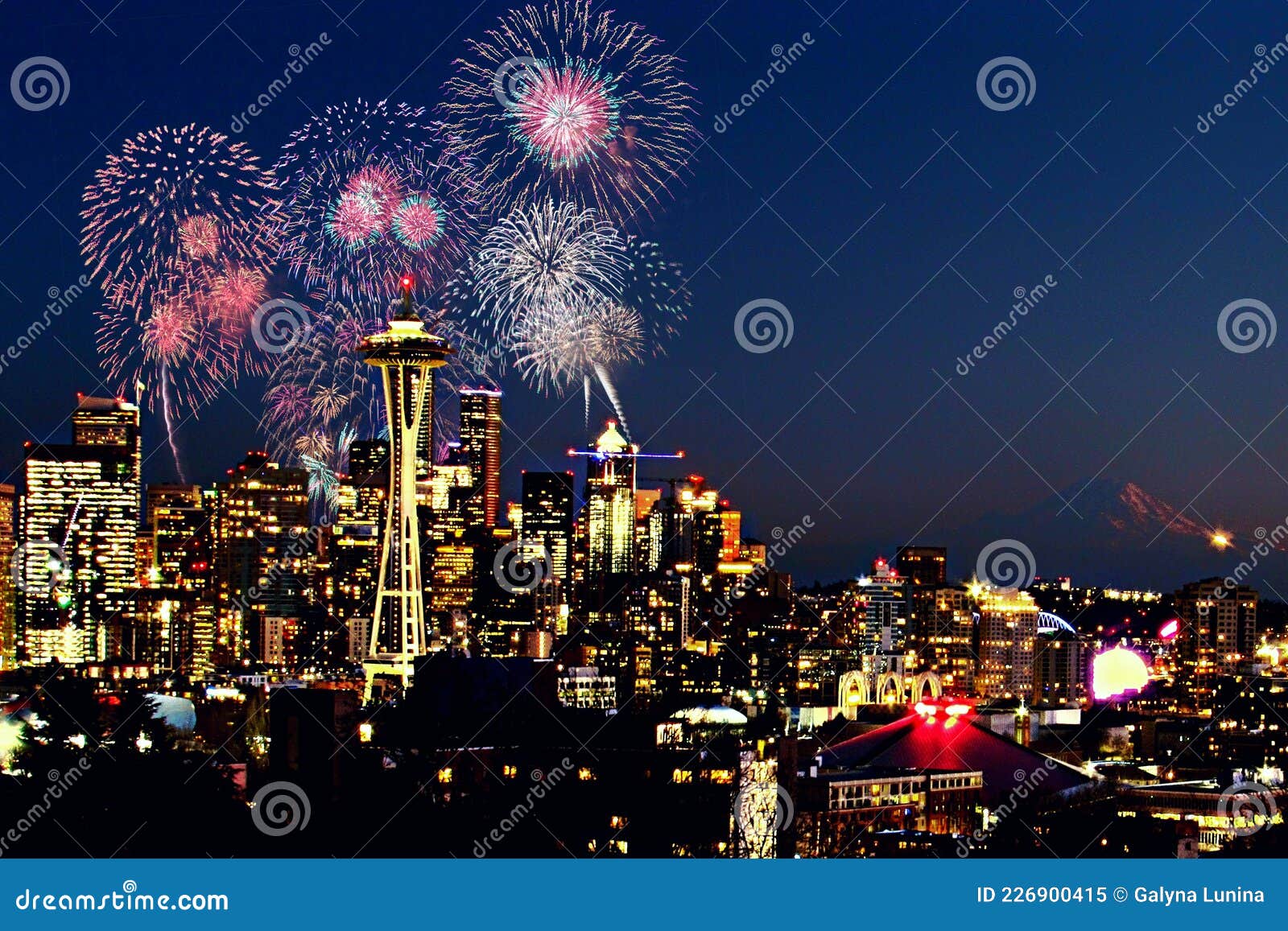 Fireworks in Seattle editorial image. Image of seattle - 226900415