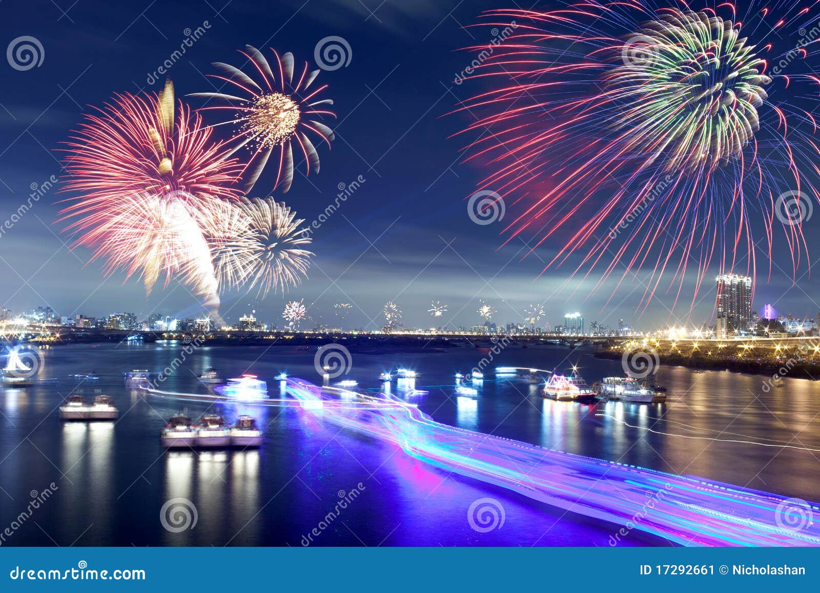 Fireworks of Taipei city stock image. Image of flash - 17292661
