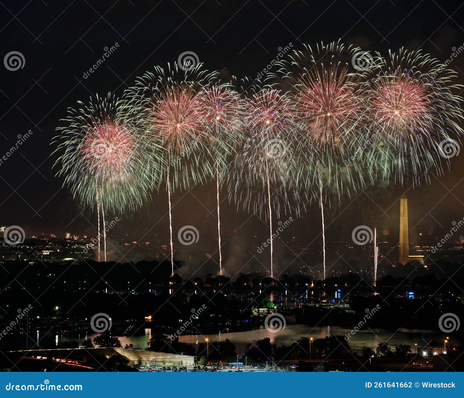 Fireworks at Washington DC Celebrating the National Independence Day ...