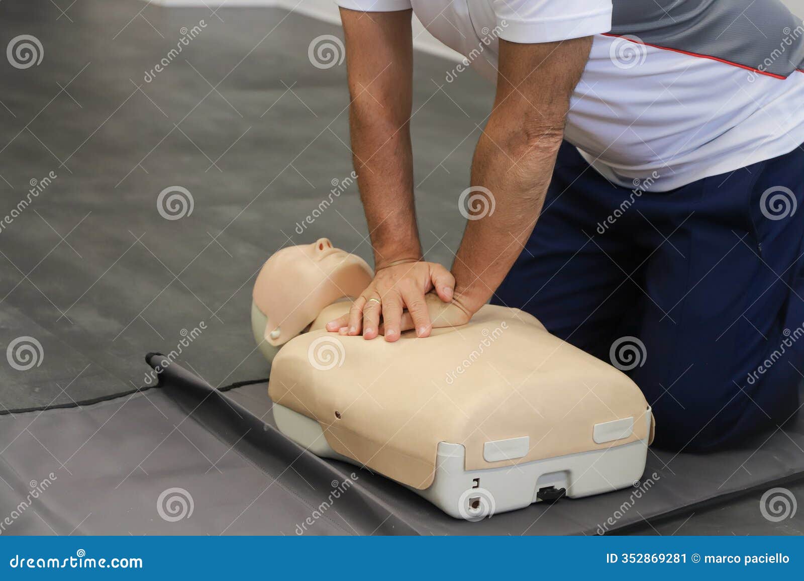 First Aid Course - Company Safety - Cardiac Massage - Basic Life ...