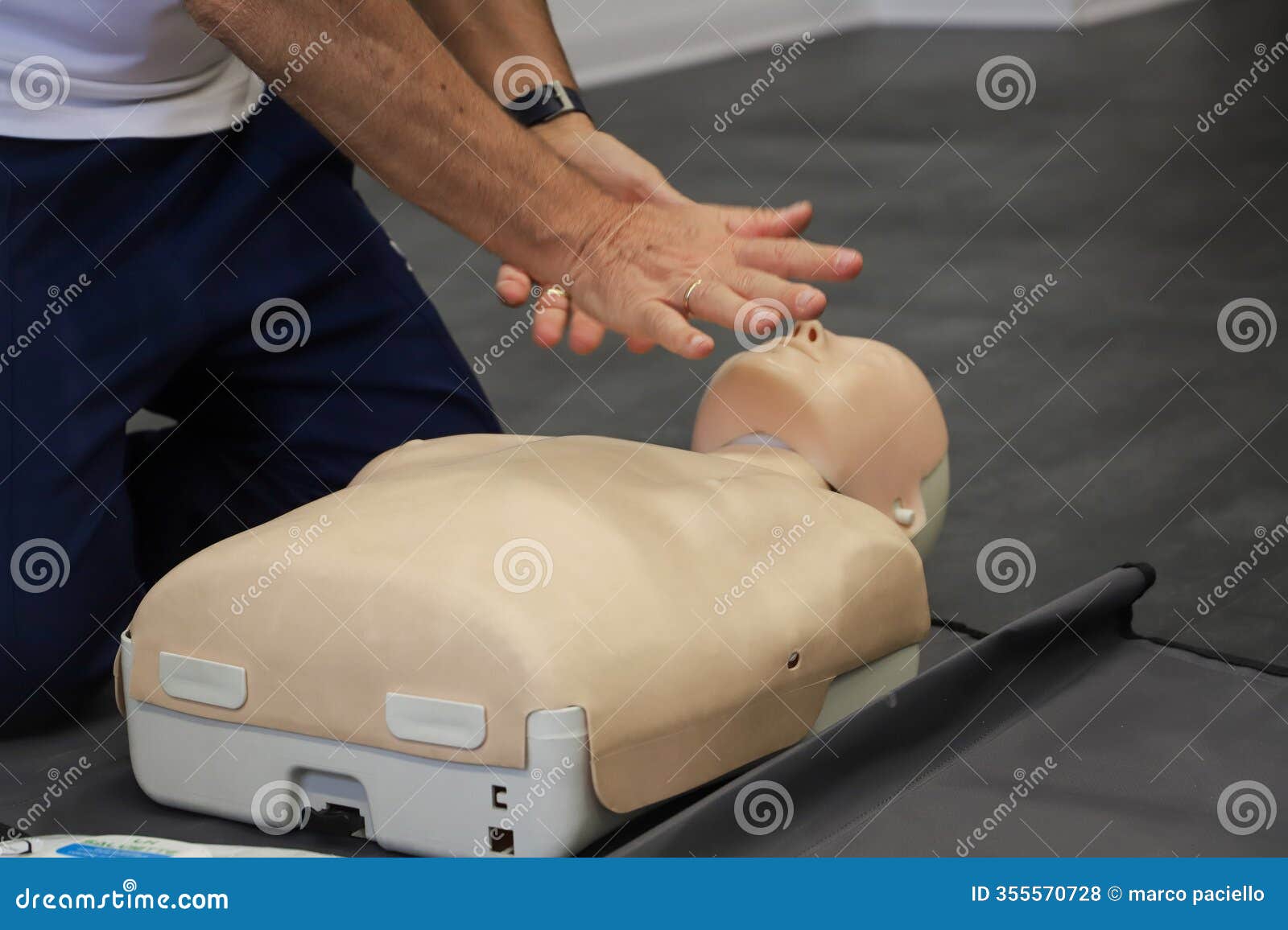 First Aid Course - Company Safety - Cardiac Massage - Basic Life ...