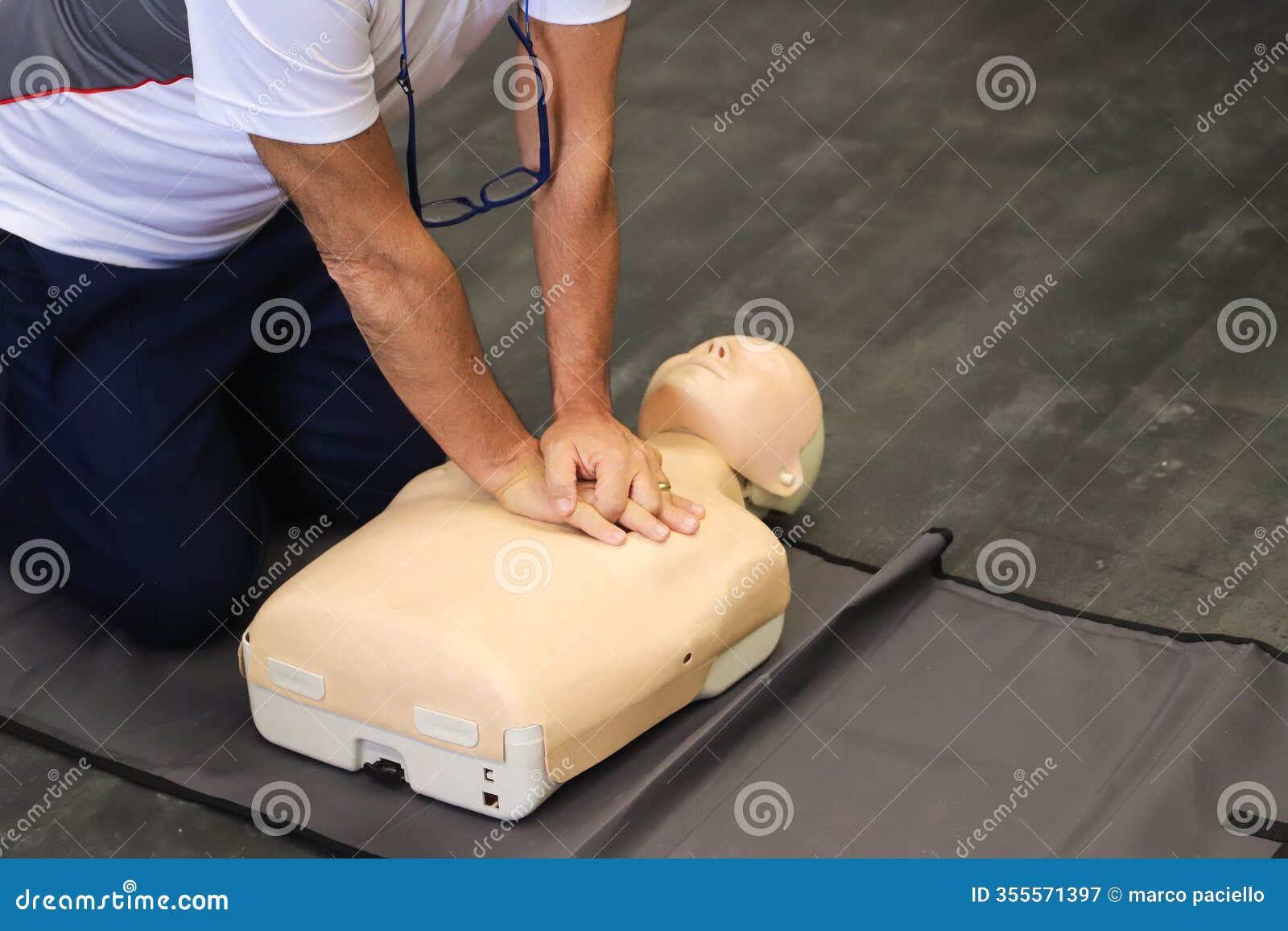 First Aid Course - Company Safety - Cardiac Massage - Basic Life ...