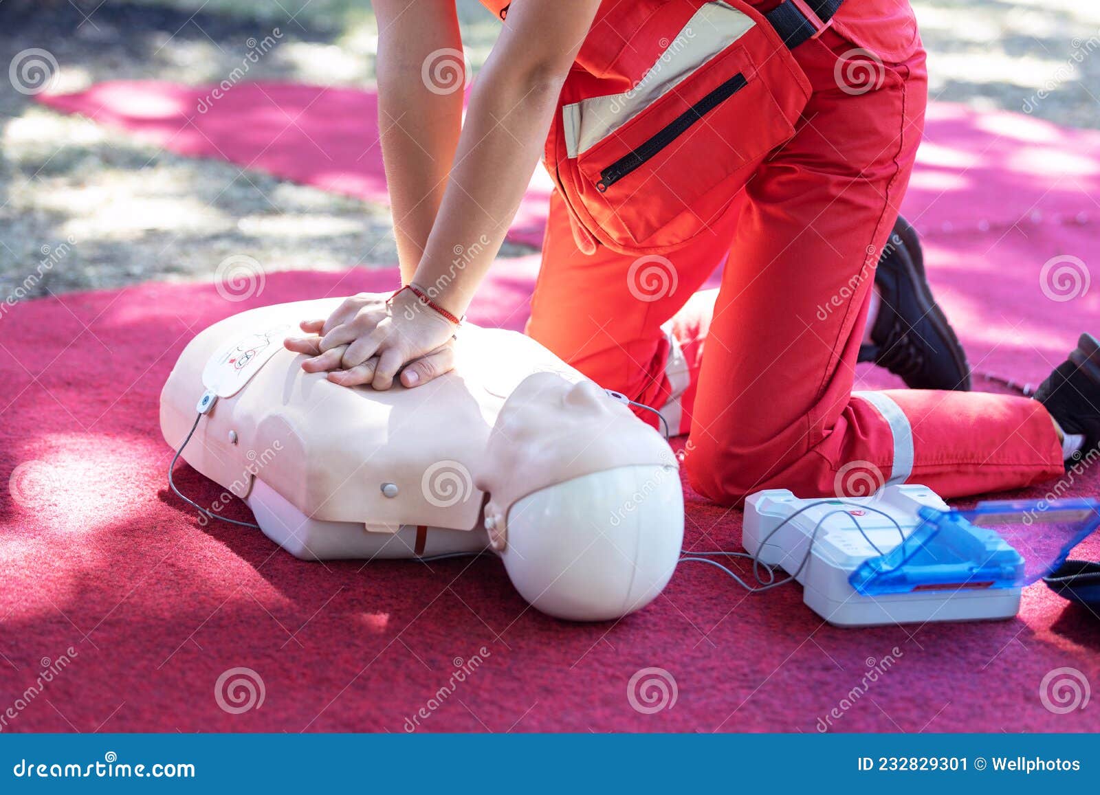 First Aid and CPR Course Using Automated External Defibrillator Device ...