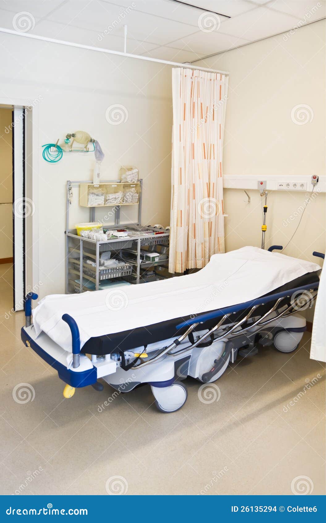 First Aid in Hospital with Bed Stock Photo - Image of computer, bandage ...