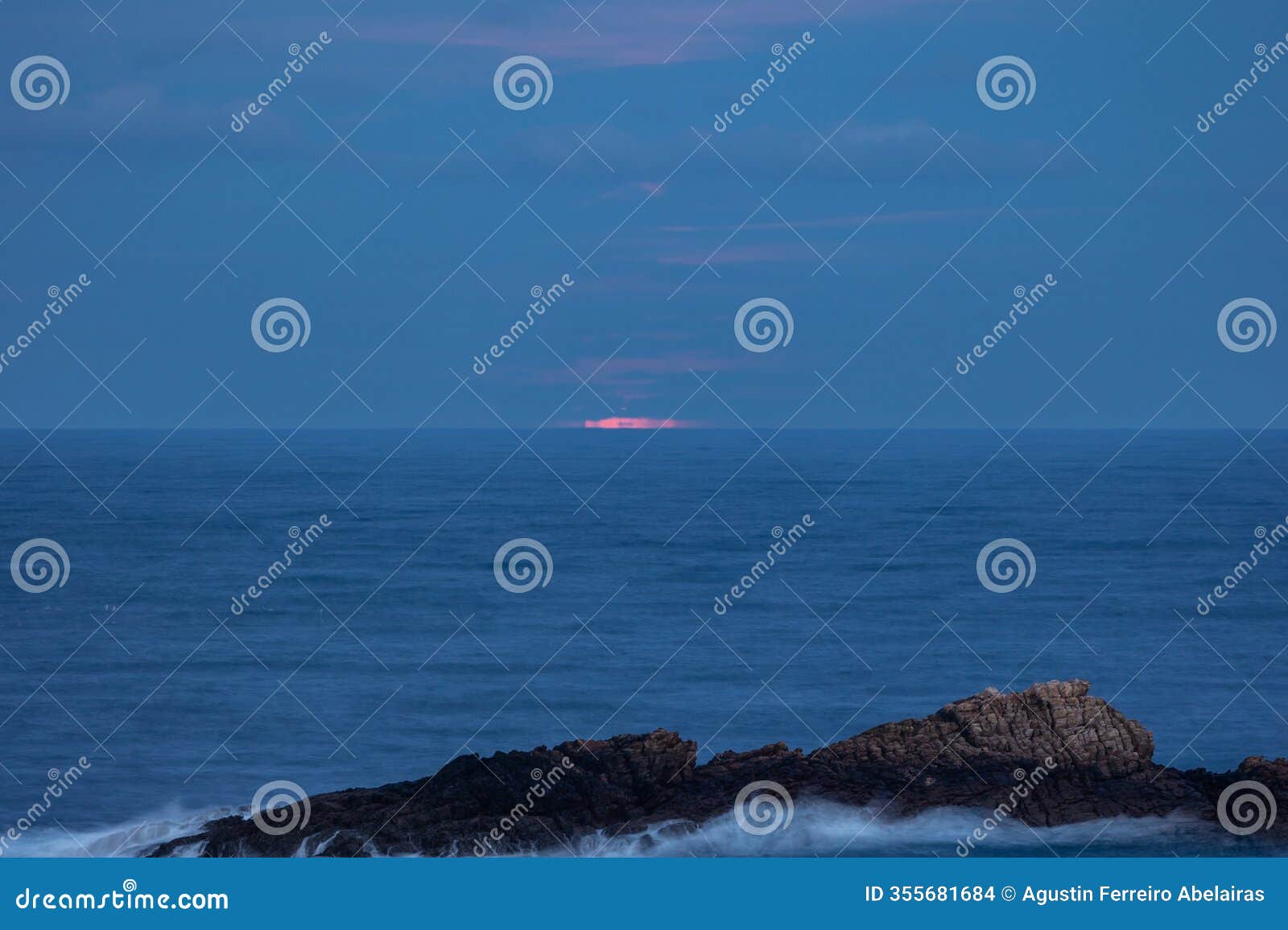 First Full Moon of the Year 2025 Stock Photo - Image of full, mooni ...