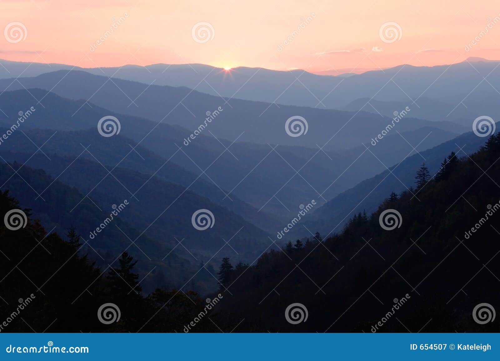 First Light Over Mountain Valley Stock Image - Image of calm, ridge: 654507